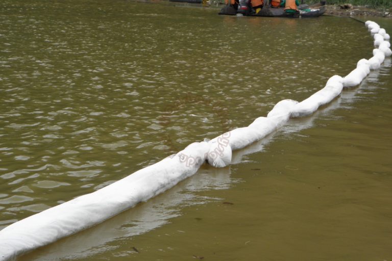 Absorbent Booms - Crisben Malaysia Sdn Bhd