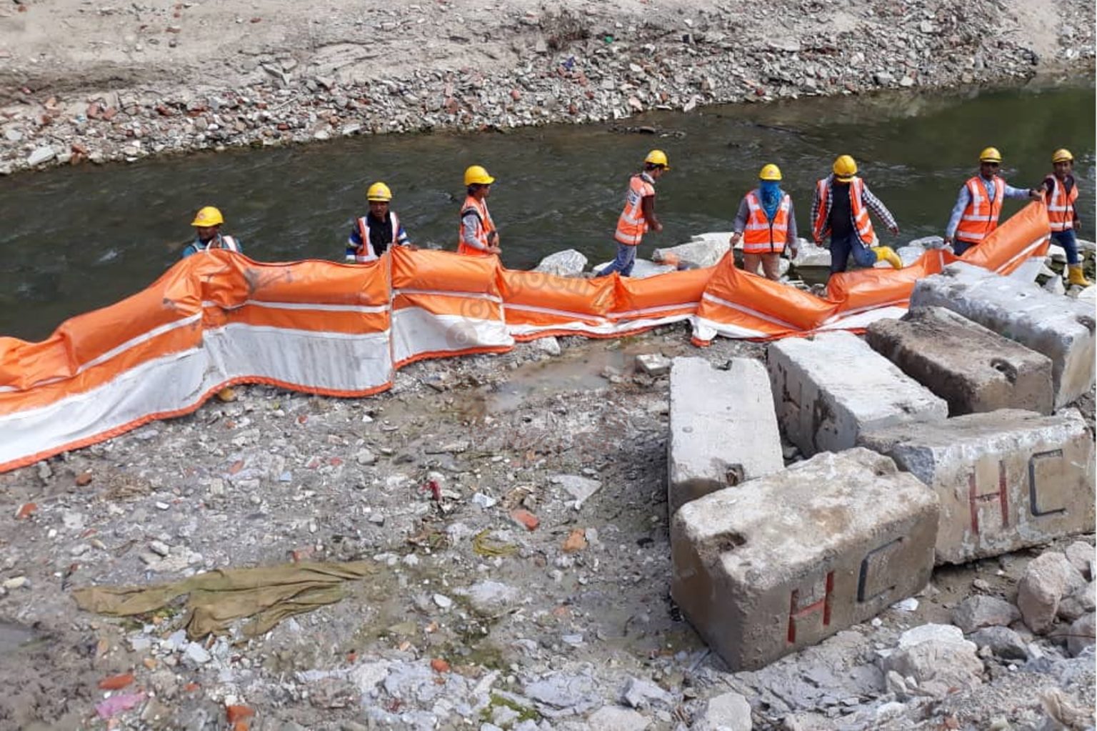 Eco Silt Booms - Crisben Malaysia Sdn Bhd